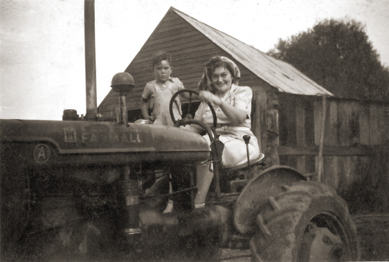 WEB Ena Grey on Tractor WAAF – Wildflowerings – Art Studio Diary